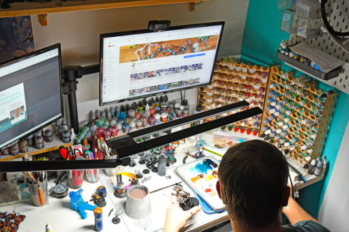 Lamp For Miniature Painting and Scale Model - Redgrasscreative